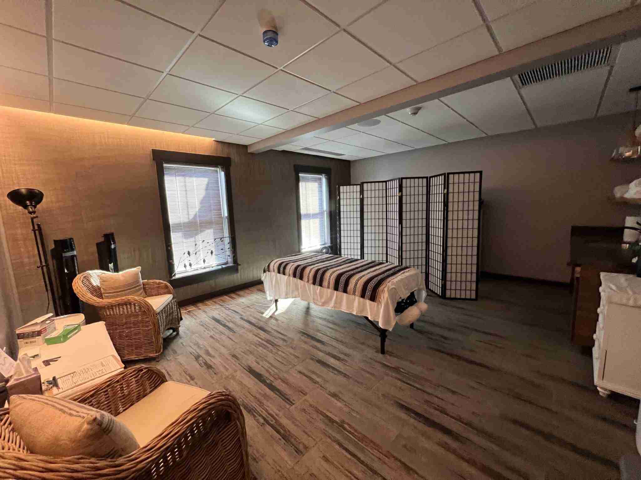 TMF Massage Therapist Erica Dailey Offers Healing - Travis Mills Foundation